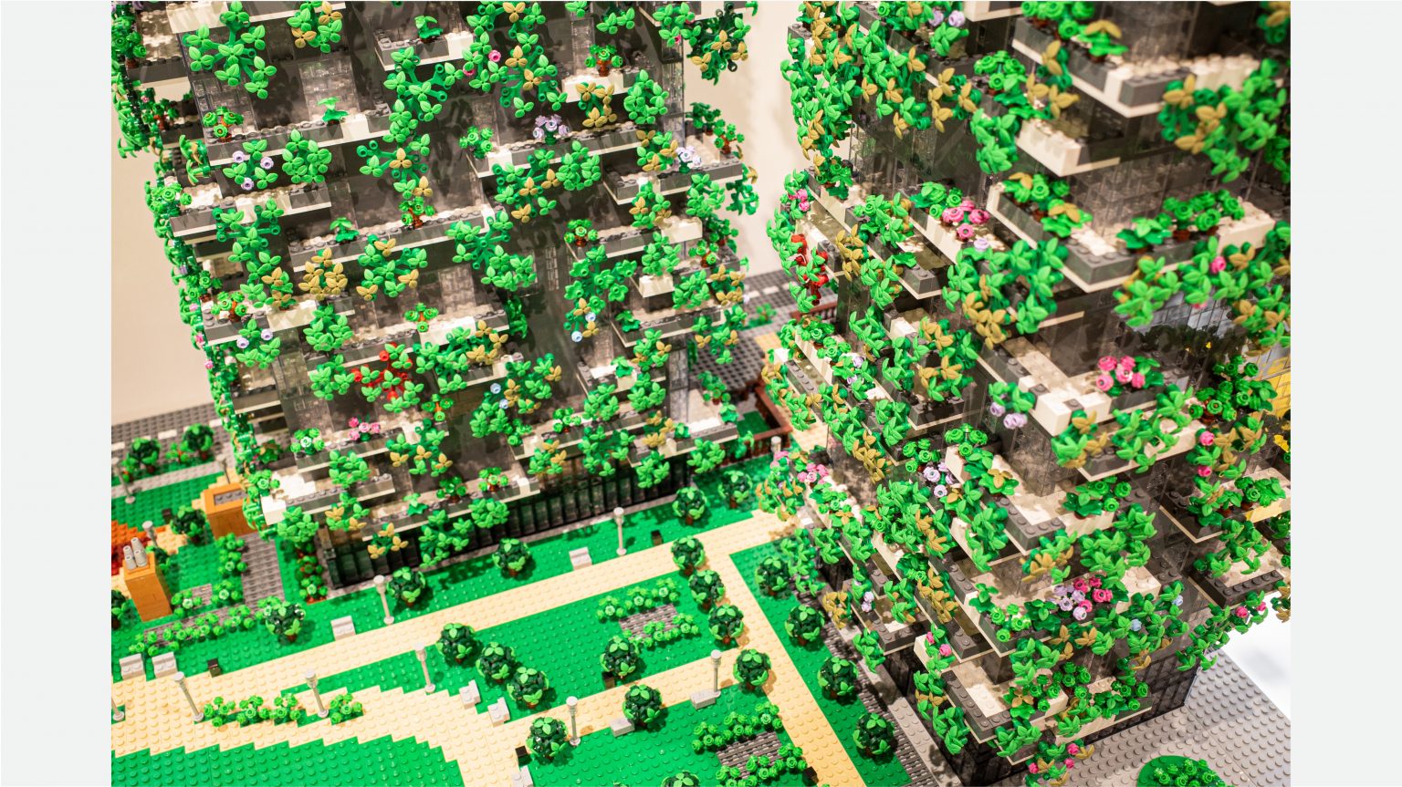 lego store | bosco verticale | Stefano Boeri Architetti